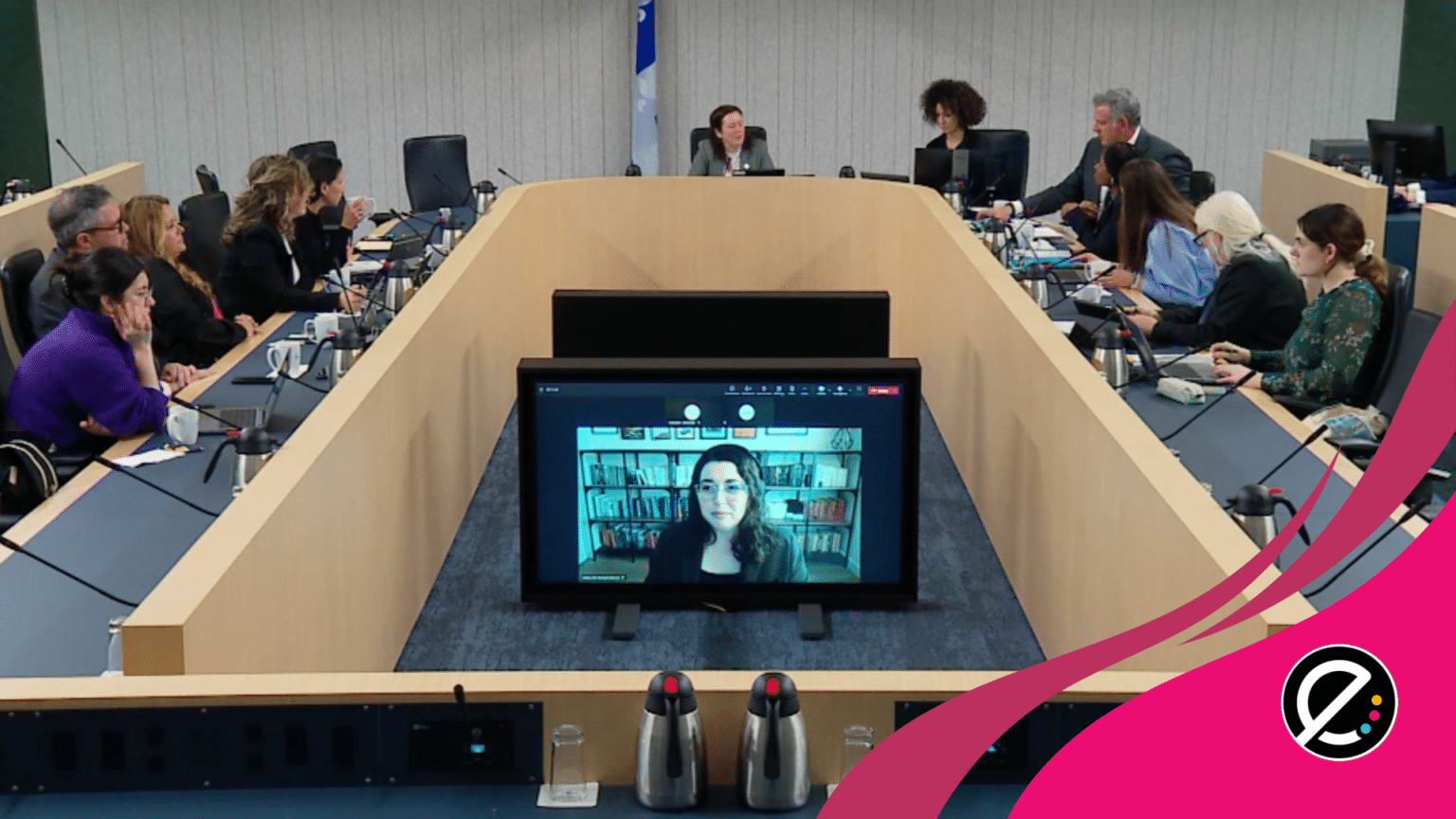 Écrans et réseaux sociaux : L’école en bonne position pour aider les ...